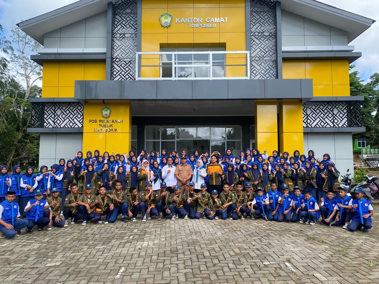 Baksos Menjelang Bulan Ramadhan oleh Guru, OSIM, dan PMR MTs. YAPIT ...