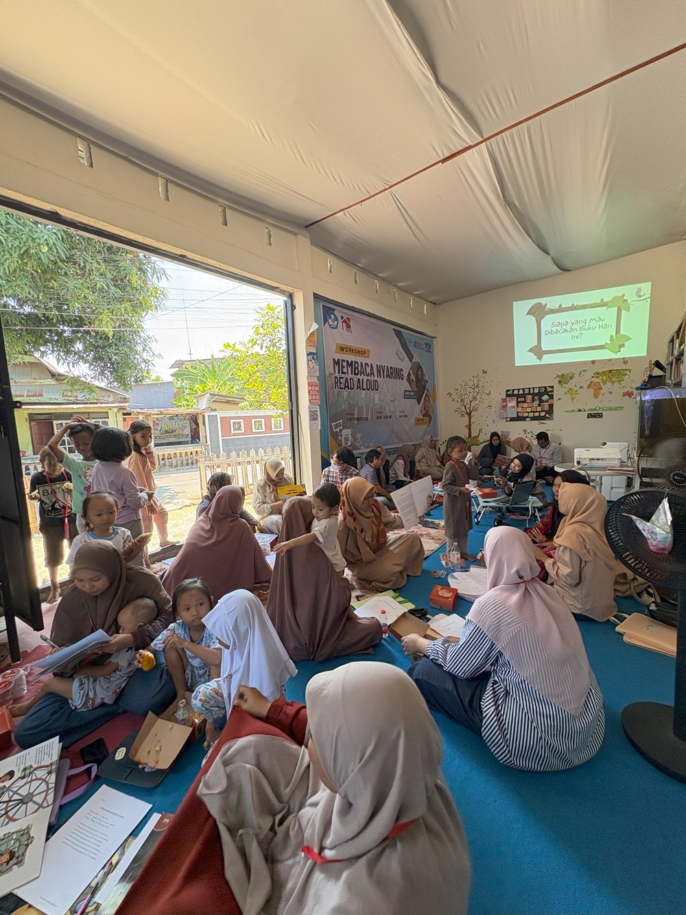 Membaca Nyaring, Menghidupkan Imajinasi Anak dari Rumah Belajar Kita ...